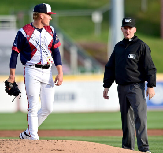 Curve fight, claw to the end despite loss | News, Sports, Jobs ...